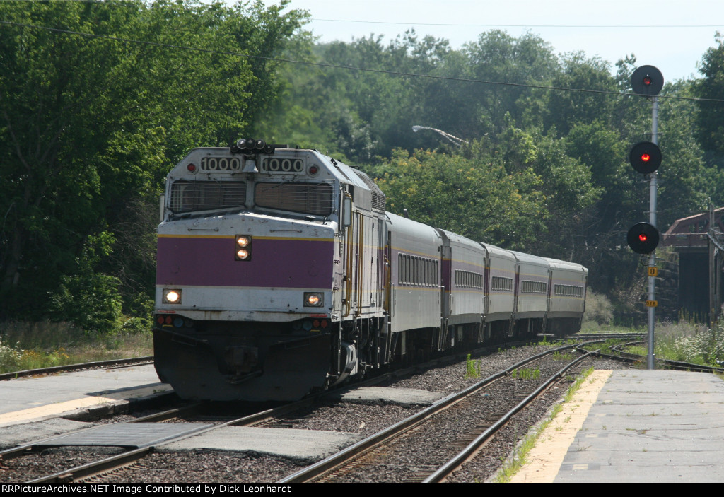 MBTA 1000